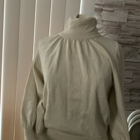 Express | Sweaters | This Is A Nice Sweater Brand New Xs Size | Poshmark